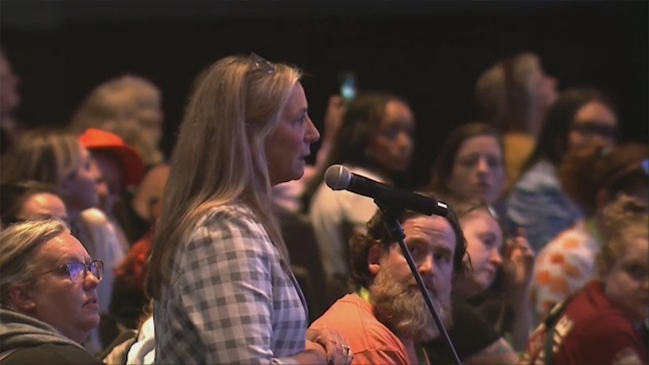 Ethan Chapin Mother's Emotional Revelation Shocks CrimeCon 2023 | NY ...